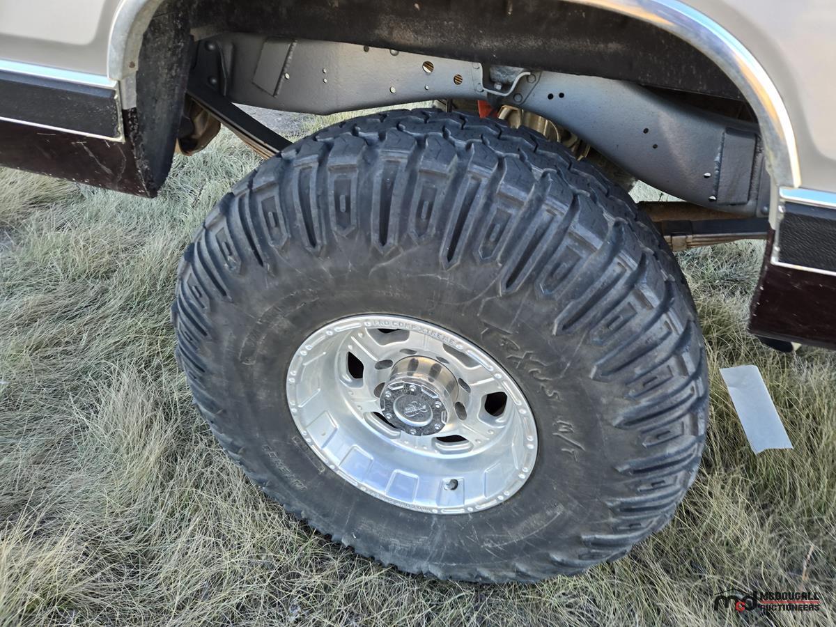 1988 Dodge D100 Power Wagon Truck